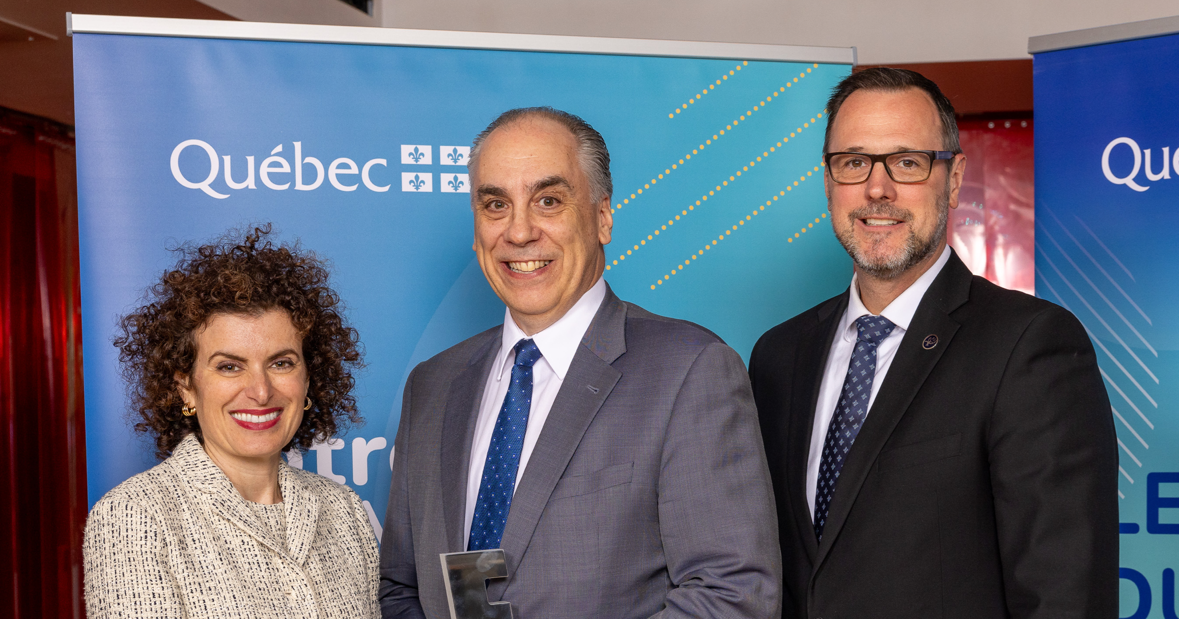 André d’Orsonnens reçoit le prix Camille-Laurin